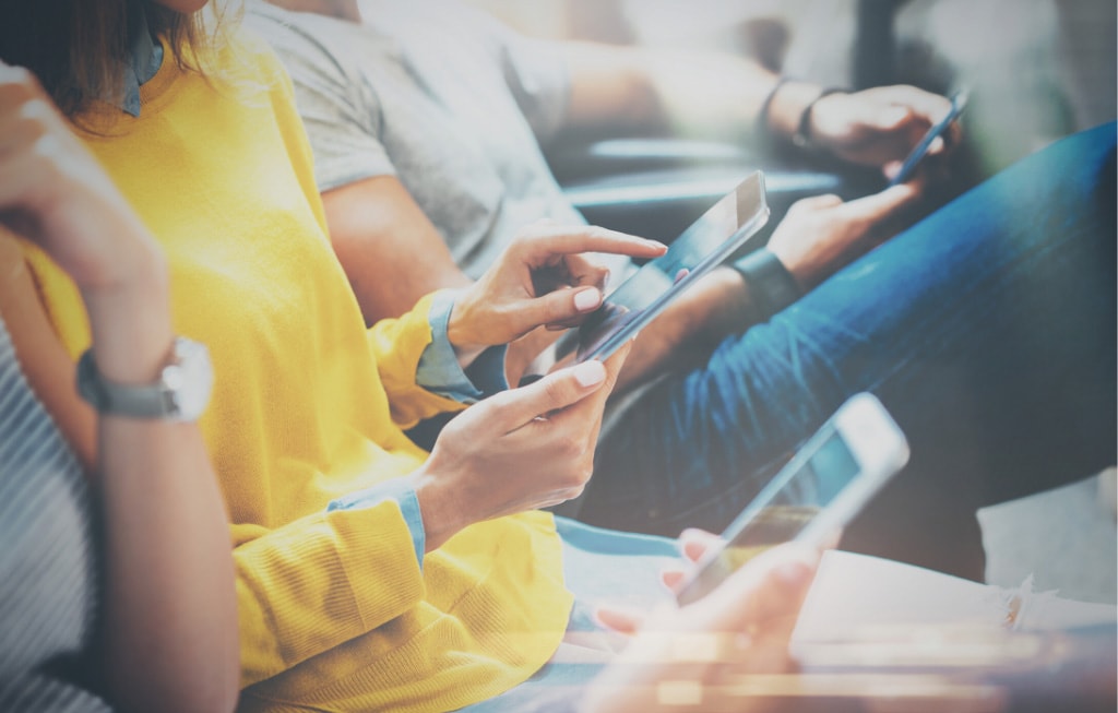 Things to Consider When Choosing a Mobile Device for Your Business